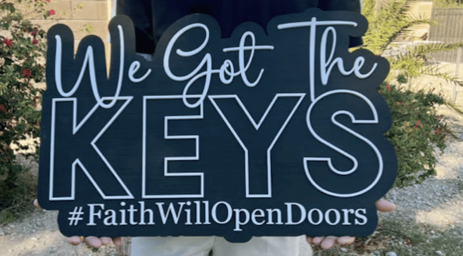 12 Gorgeous Real Estate Sold Signs to Level Up Your Business