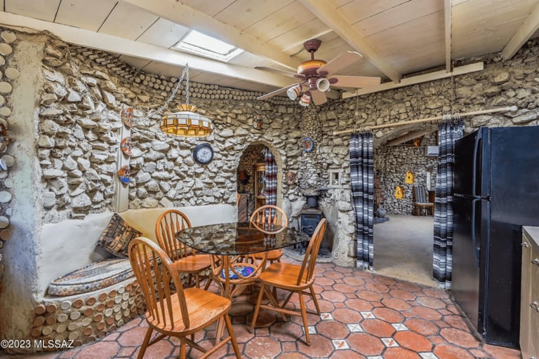 16 Weird Real Estate Listings You Won’t Believe