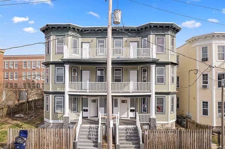 What Is a Duplex vs Triplex vs Quadplex? A Comprehensive Guide